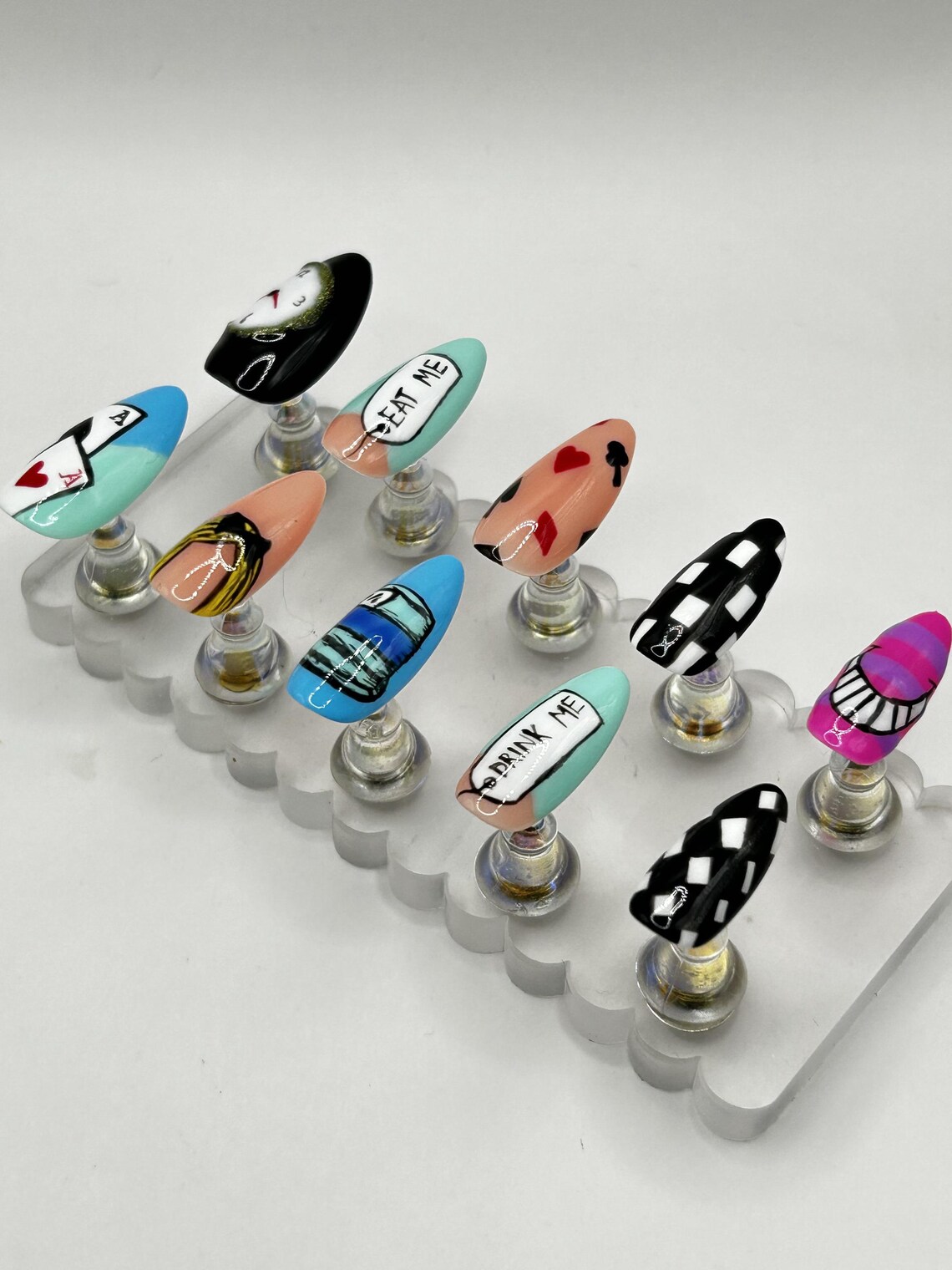 Alice in Wonderland Themed Press on Gel Nails - Etsy