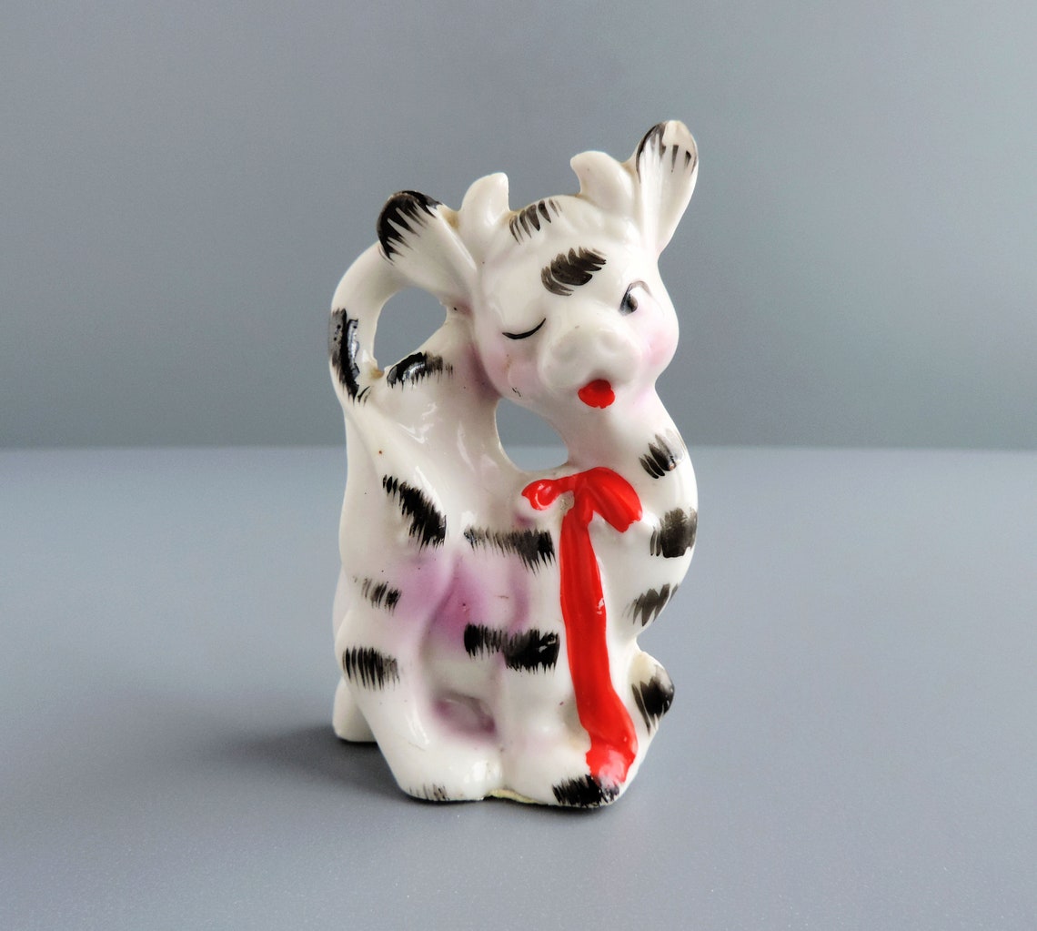 Vintage Winking Cow Figurine Set Anthropomorphic Animal - Etsy