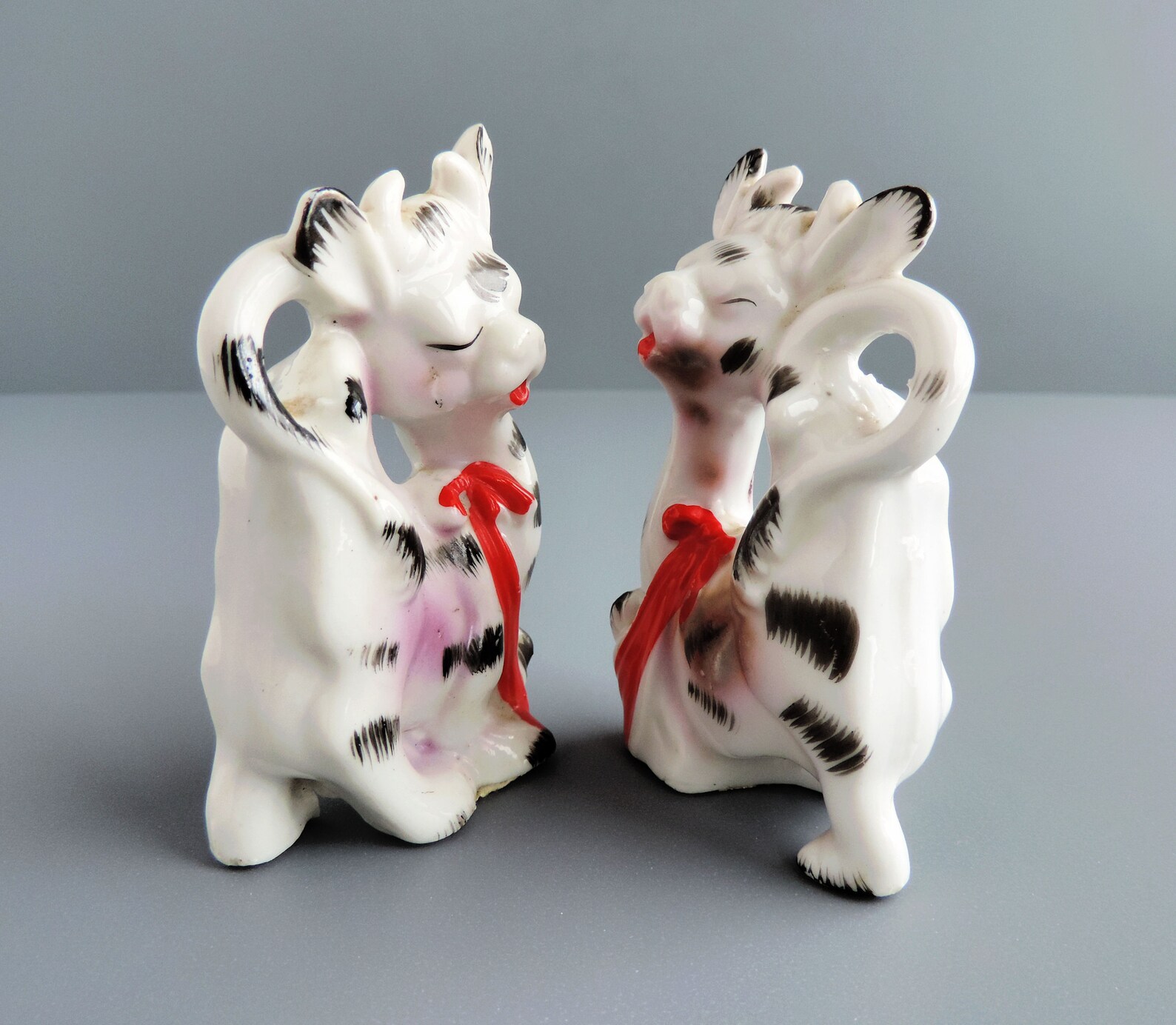 Vintage Winking Cow Figurine Set Anthropomorphic Animal - Etsy