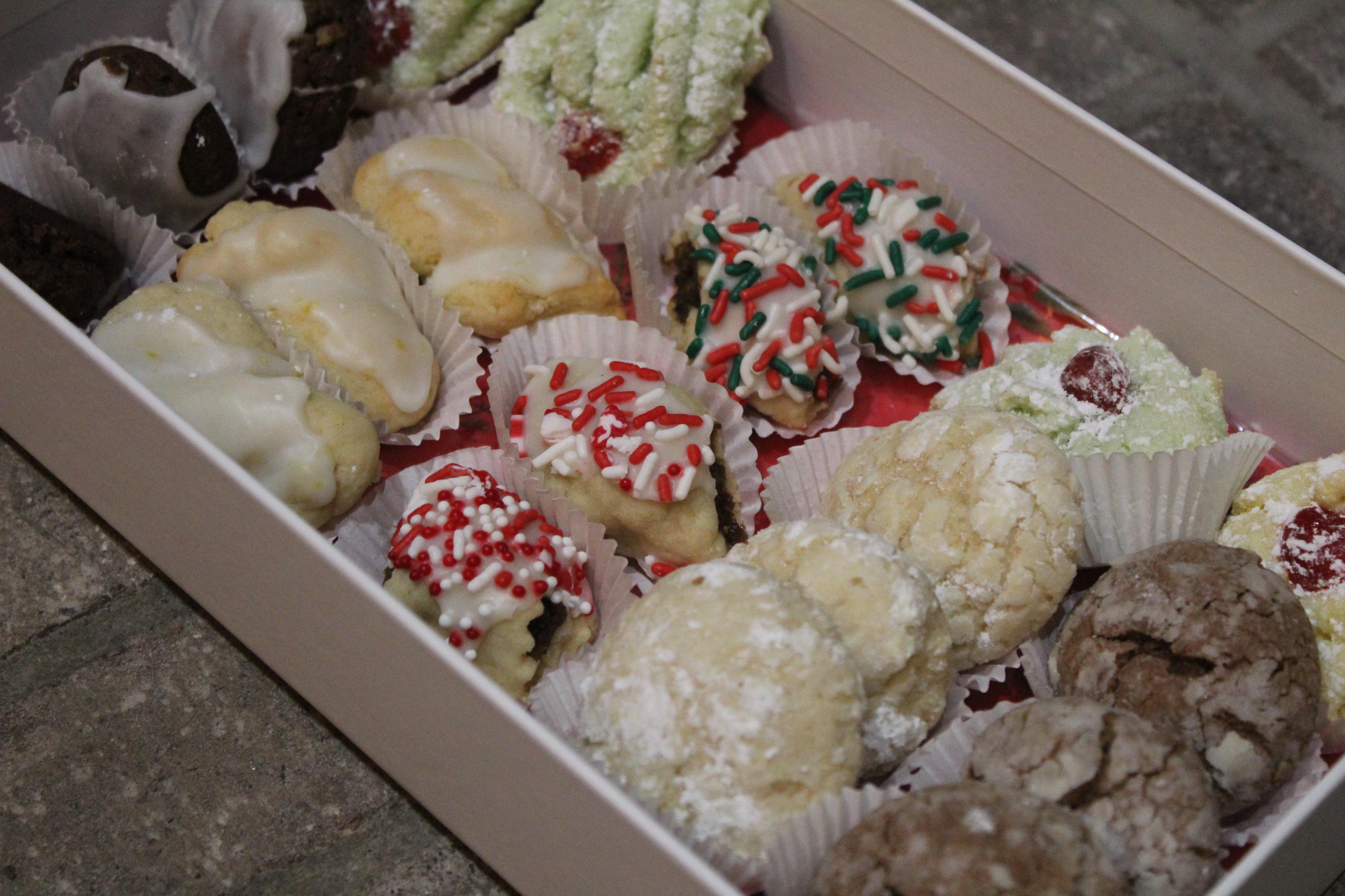 80 Tiered Italian Cookie Gift Set Assorted 80 Handmade Cookies Perfect ...