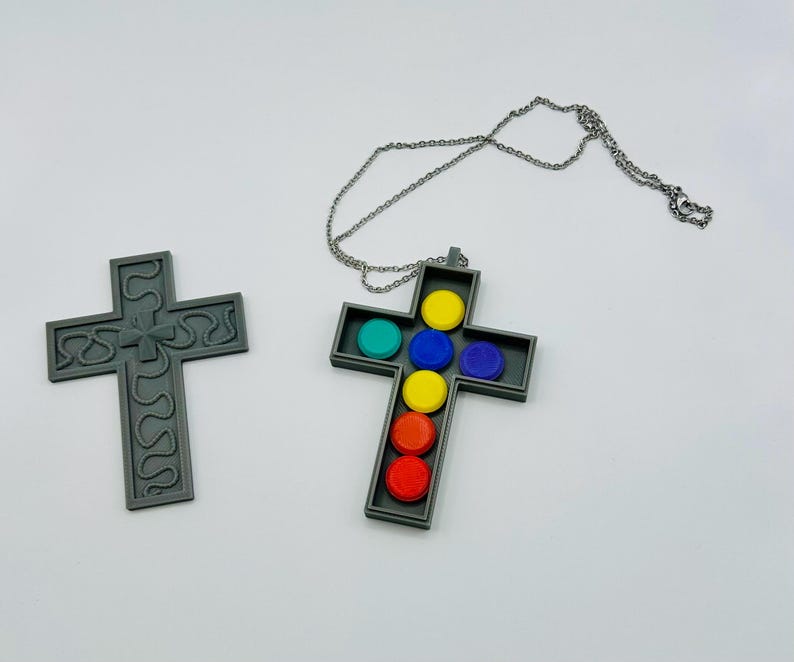 Squid Thanos 230 Game, Cross-shaped Necklace With Secret Compartment ...