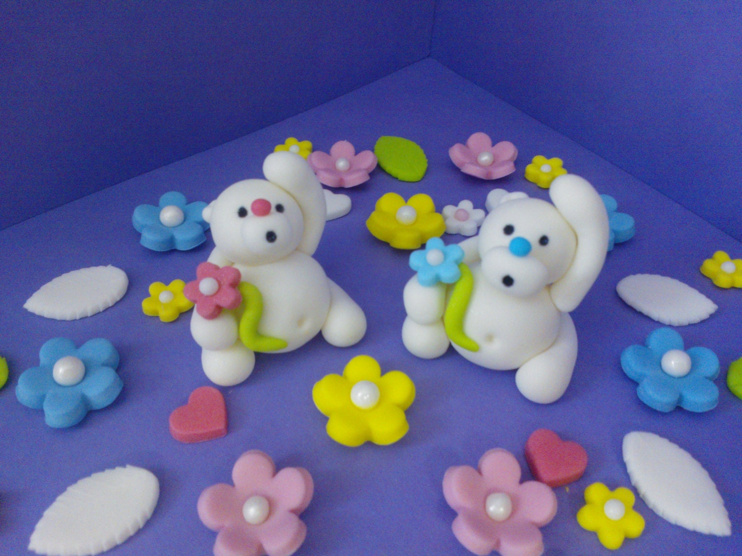 How to Make a Mini Bear Cupcake Topper Out of Modelling Icing - Etsy
