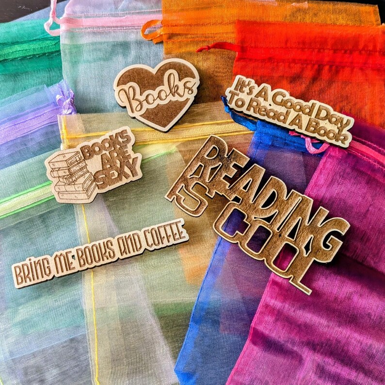Reading Themed Magnet Bag Stocking Stuffer: Bookworm Gift, Librarian ...
