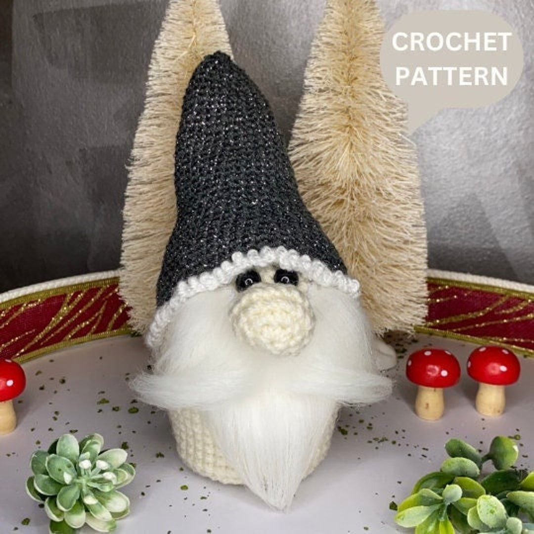 Gnome Amigurumi Crochet Pattern for Christmas Ornament Decoration ...
