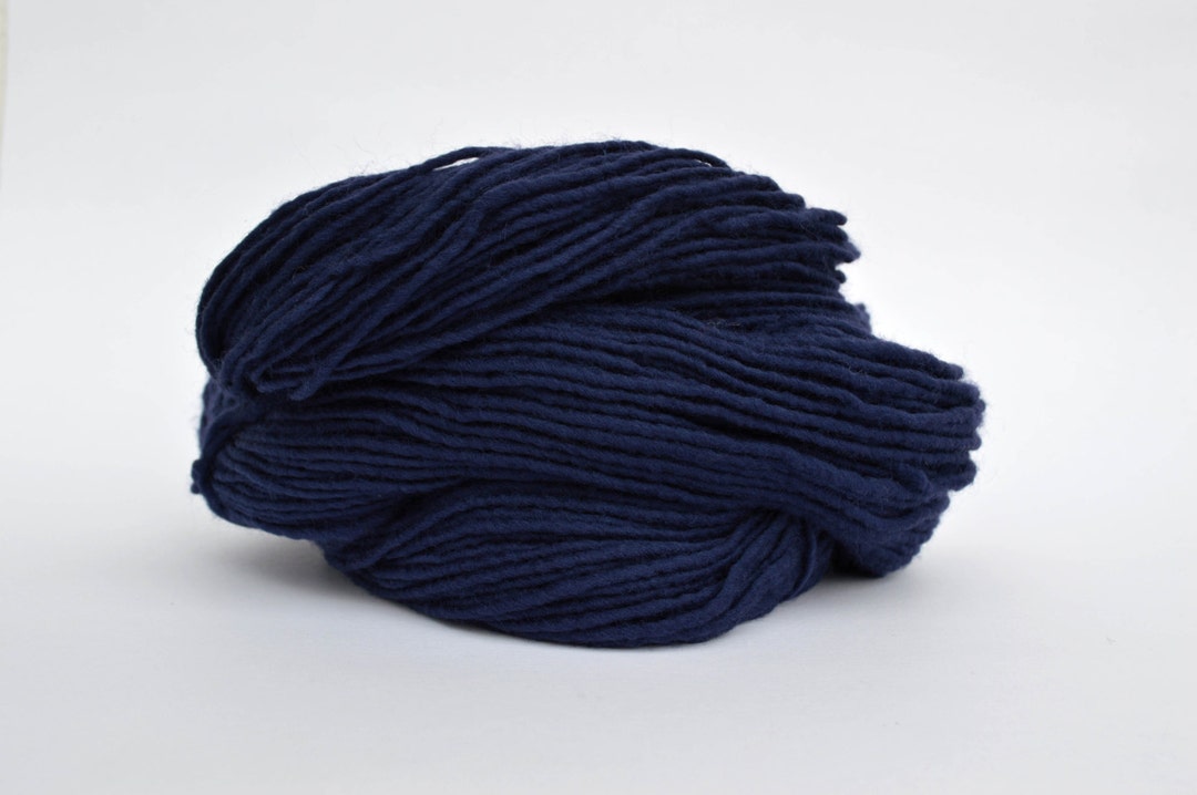 Navy Blue Weaving Yarn, Navajo Weaving Yarn, Wool Yarn, 4oz Skein - Etsy