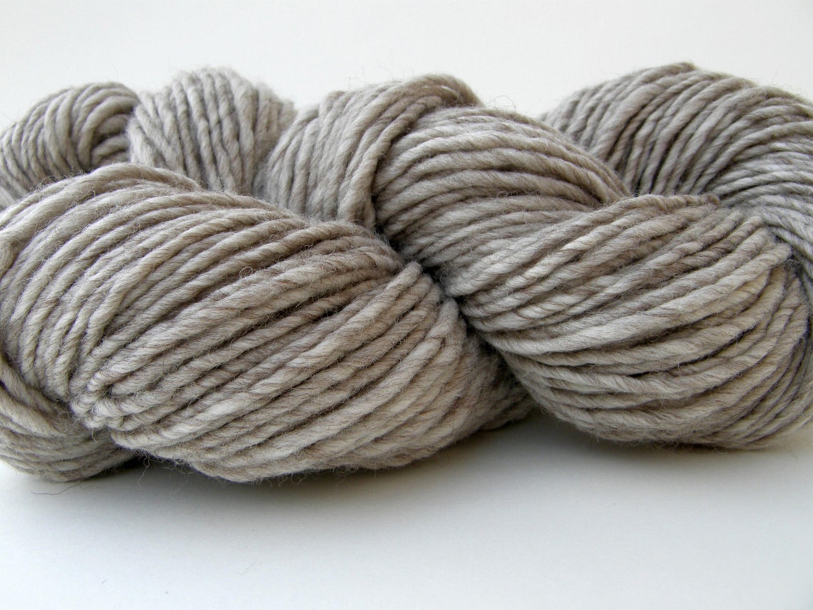Light Gray Weaving Yarn, Navajo Weaving Yarn, Grey Wool Yarn, 4oz Skein ...