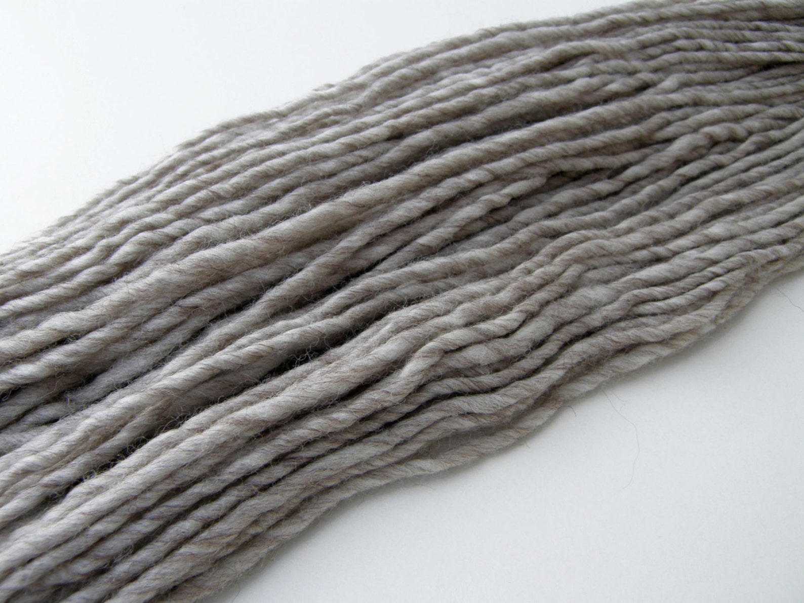 Light Gray Weaving Yarn Navajo Weaving Yarn Grey Wool Yarn - Etsy