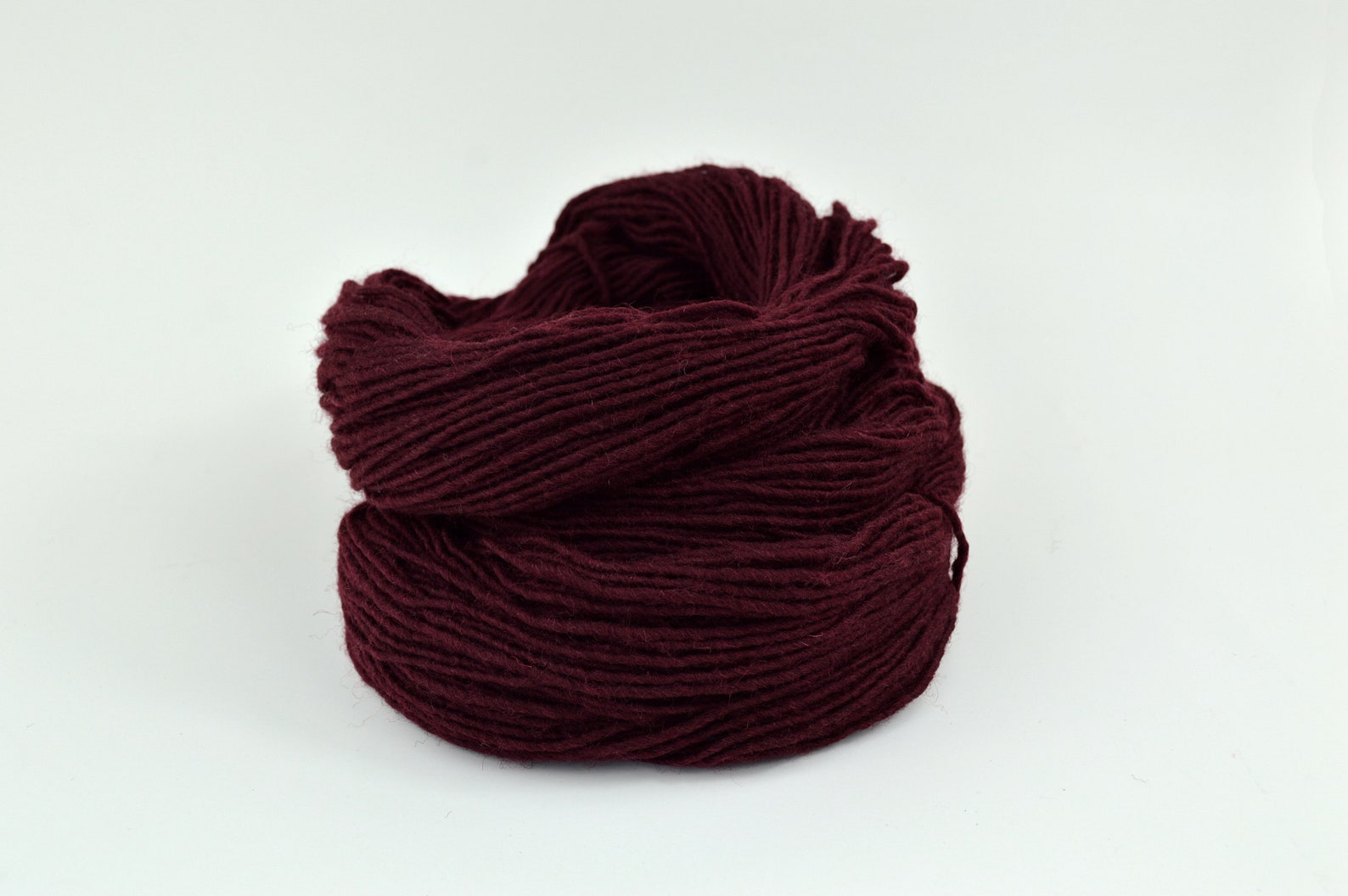 Maroon Weaving Yarn Wine Red Navajo Weaving Yarn Wool Yarn | Etsy