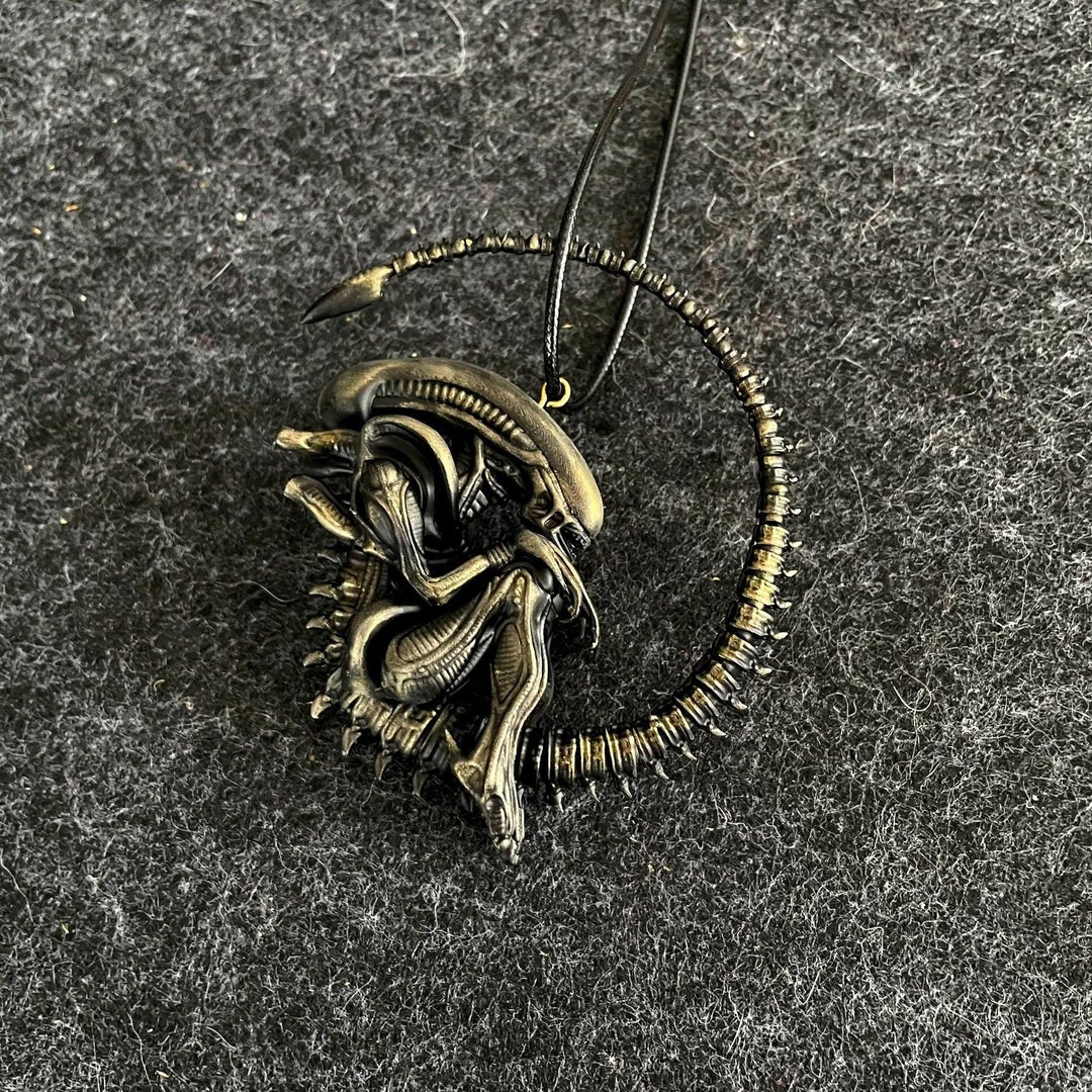 Alien Pendant Xenomorph Specimen Movie Prop Replica - Etsy