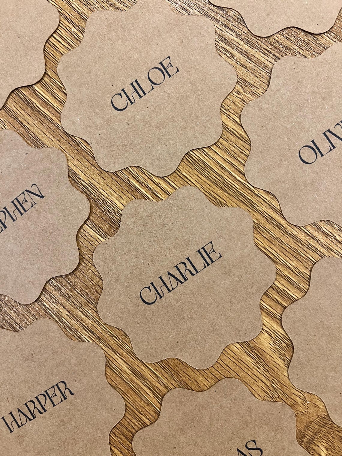 Wavy Circle Place Cards, Wedding Place Cards, Event Place Cards, Name ...