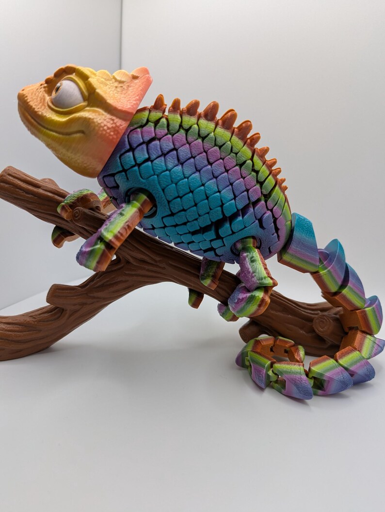 Chromachameleon 3D Printed Articulated Rainbow Chameleon - Etsy