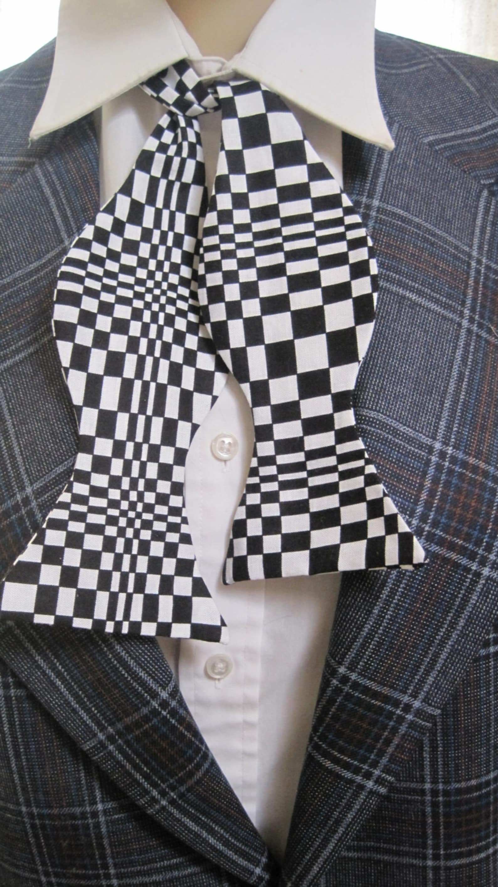 Optical Illusion Black and White Bow Tie - Etsy