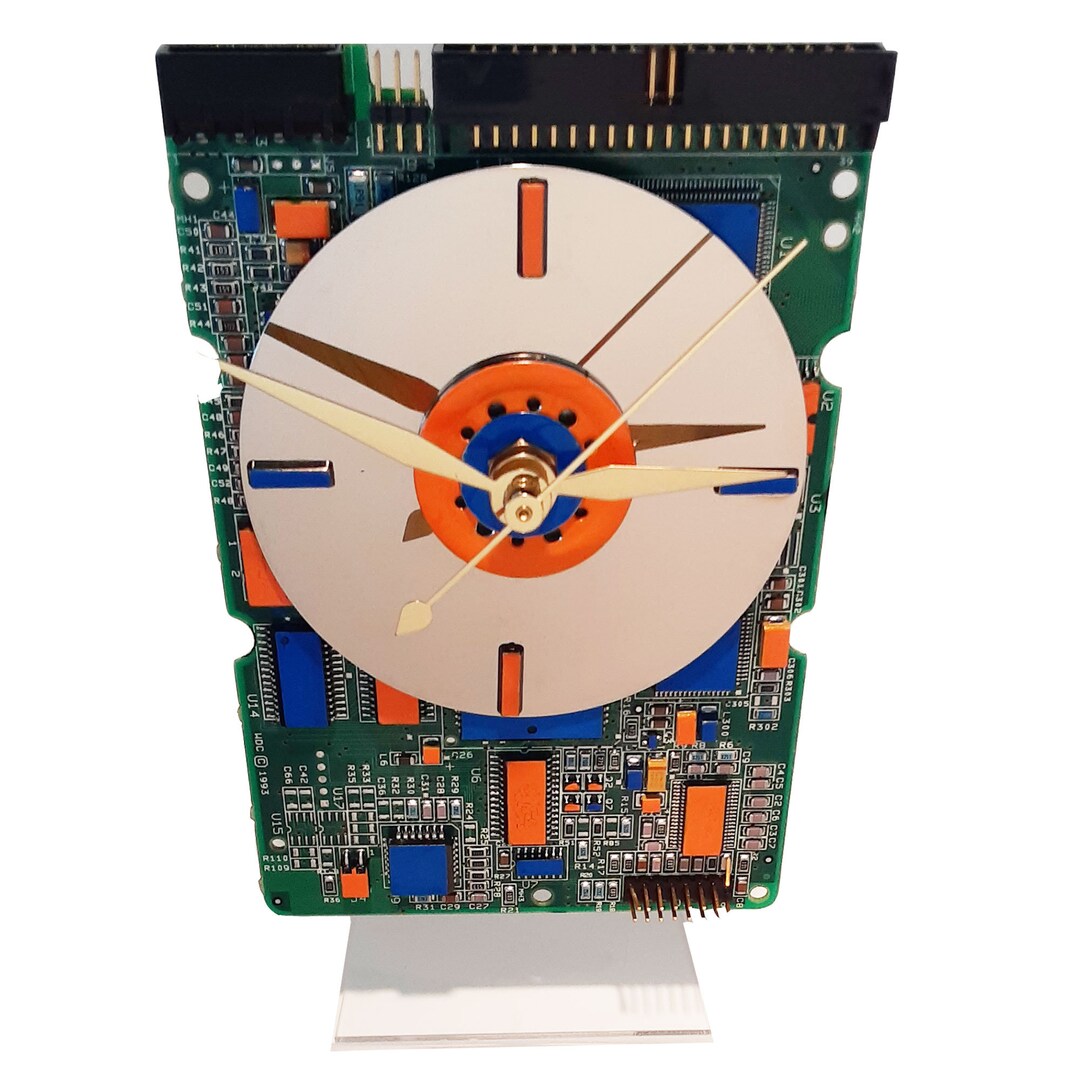 Circuit Board Clock Hand-painted With Laptop Disk Platter, Amazing Geek ...