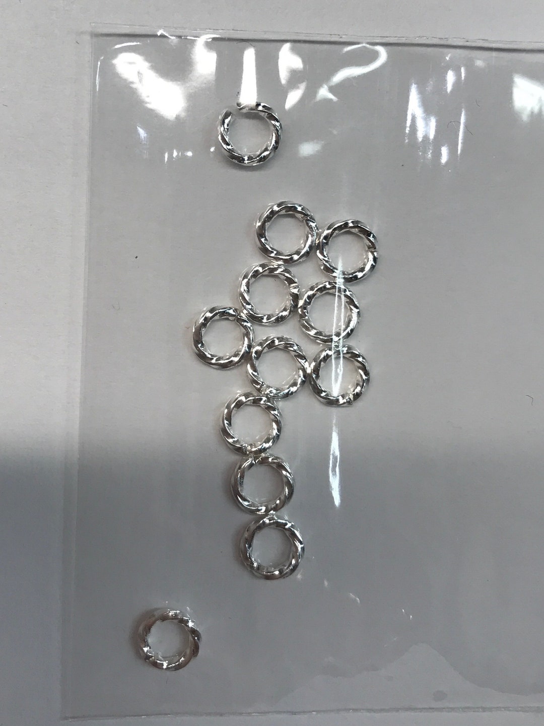 FIN 6mm Twisted Jump Rings Silver Plate - Etsy