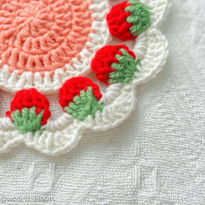 Strawberry Coaster Crochet Pattern | Summer Kitchen Decor (PDF) - Etsy