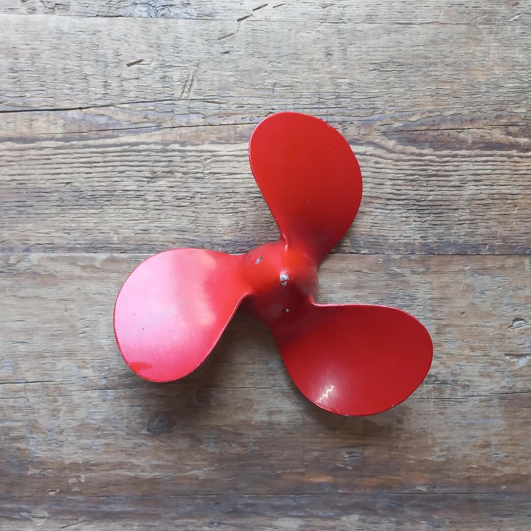 3 Blade Wheel Boat Propeller Red Vintage Small Propeller Outboard Motor ...
