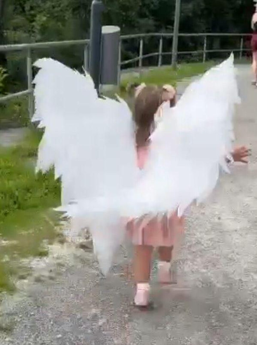 Big Fluffy White Angel Wings, Valentine's Day Fancy Wings, Elegant ...