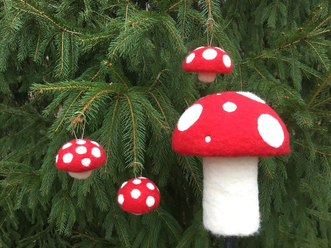 Felted Mushroom Christmas Tree Topper With 3 Mushroom Ornaments - Etsy