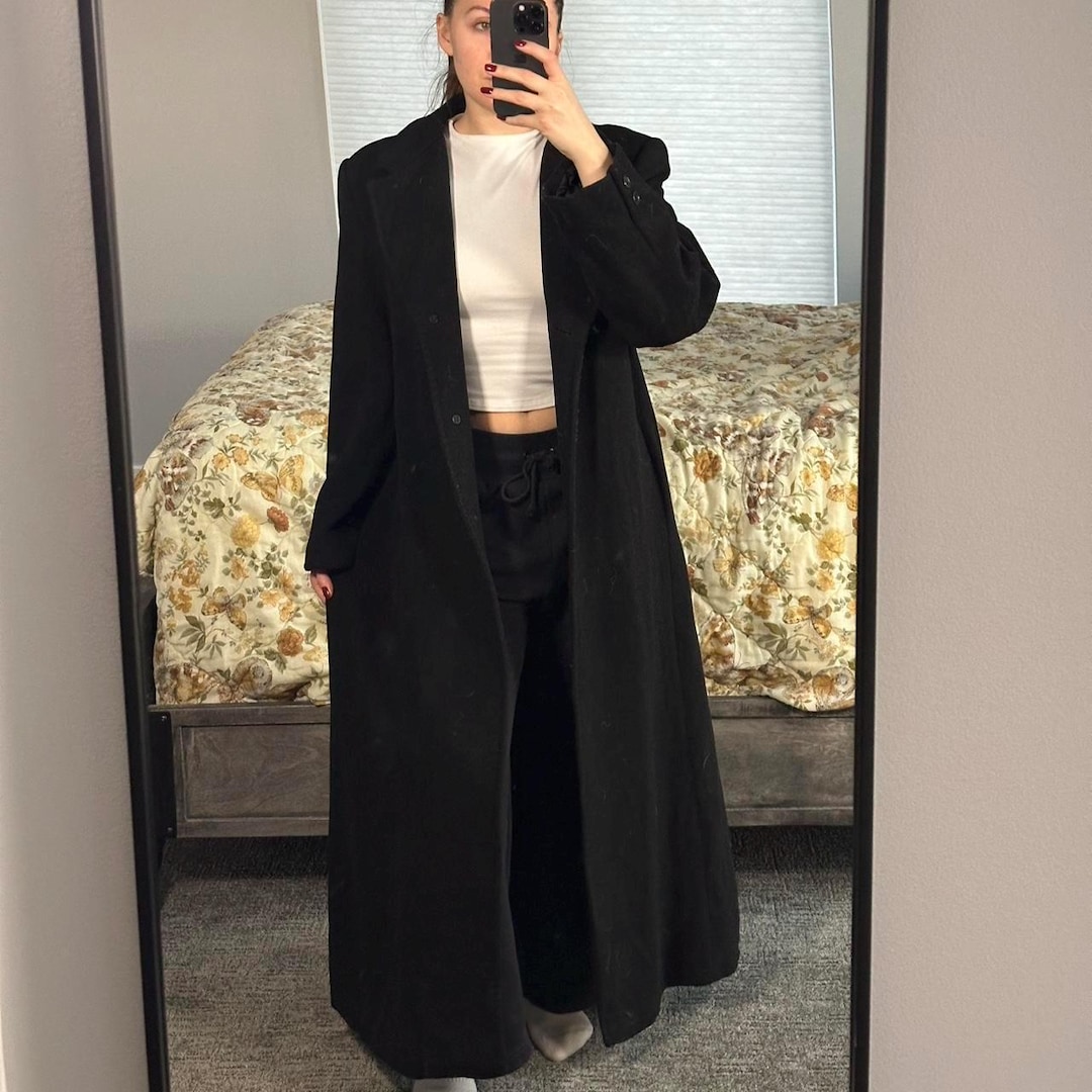 Vintage Black Wool Long Coat – Timeless Sophistication and Warmth for ...