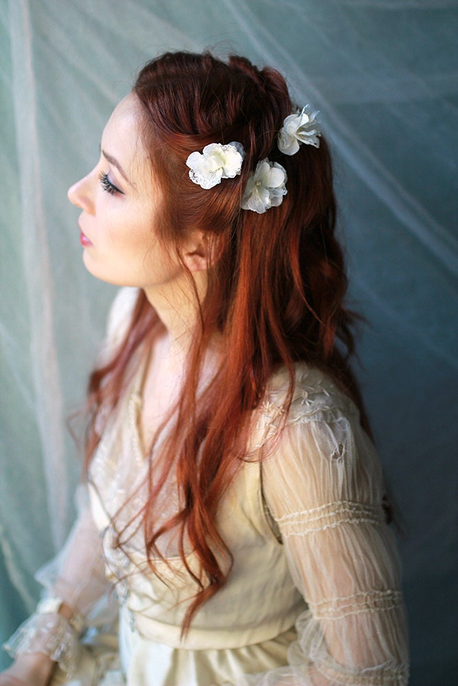 White flower hair clips bridal floral hair pins wedding clip | Etsy