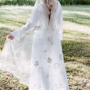 Crescent Moon Crown With Veil, Celestial Moon Tiara, Embroidered ...