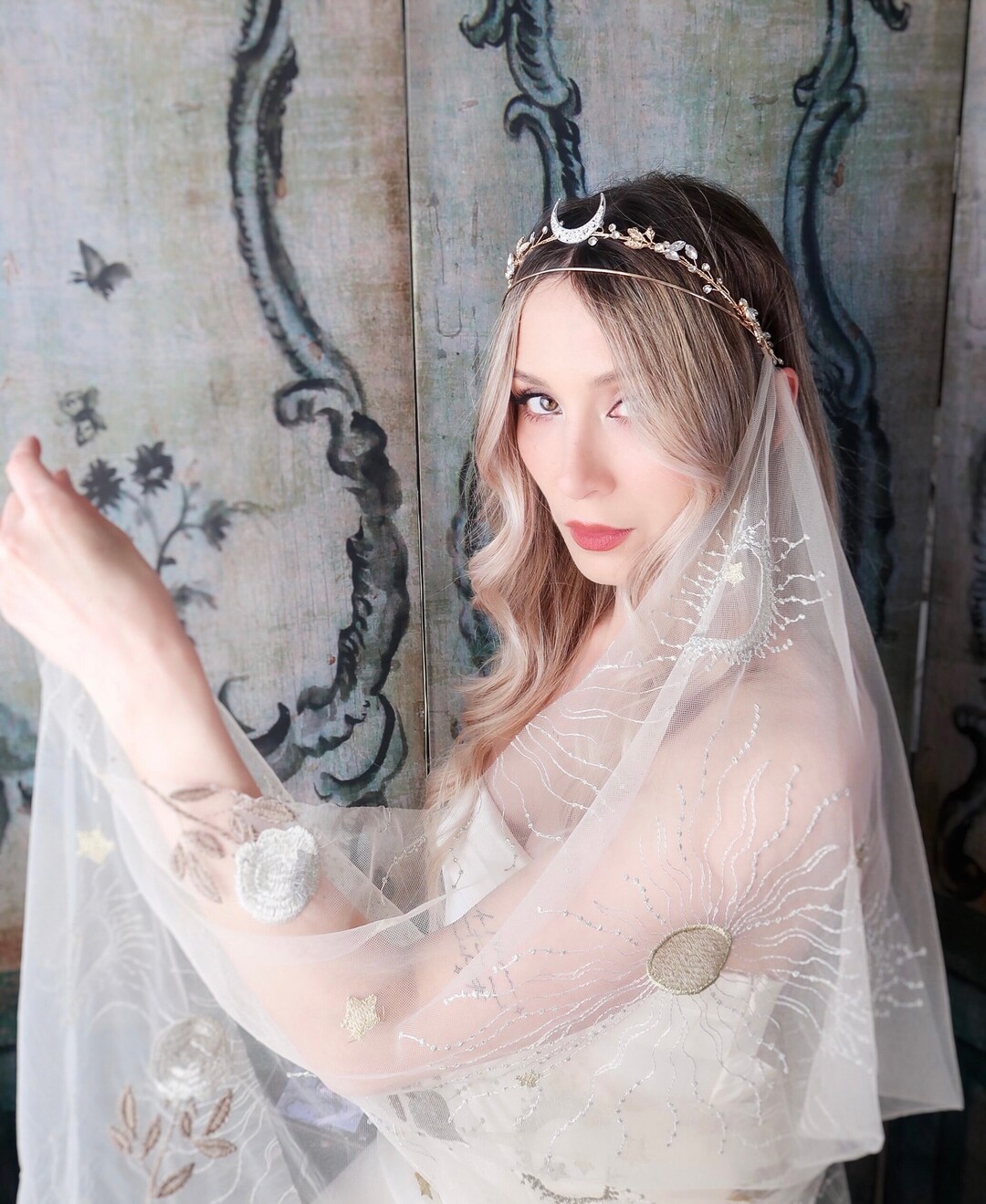Crescent Moon Crown With Veil, Celestial Moon Tiara, Embroidered Wedding Veil, Golden Moon ...