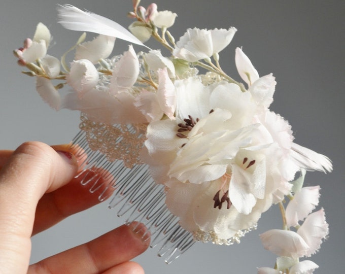 Louisa Vintage Ivory Floral Lace and Feather Comb - Etsy