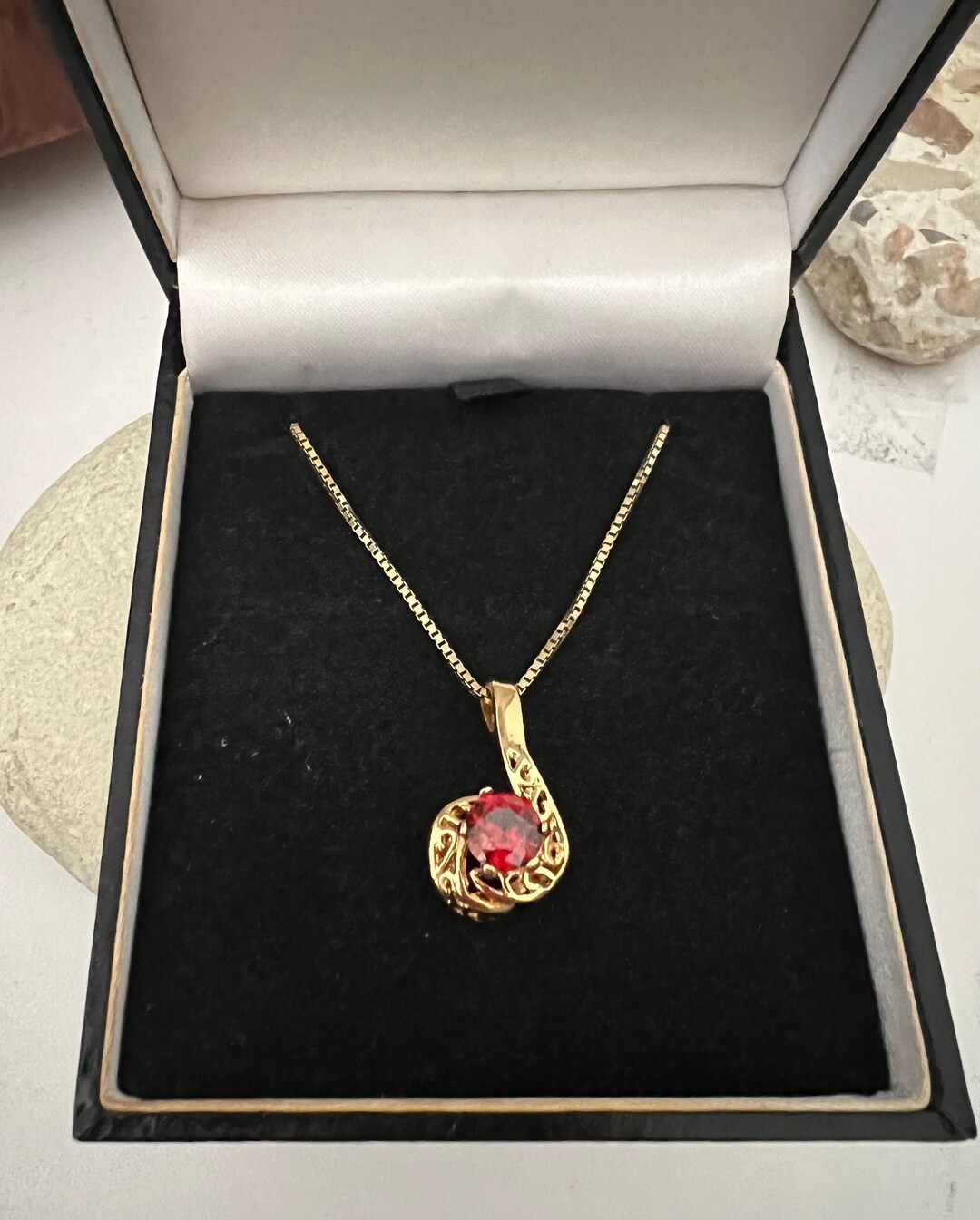 Red Garnet Gold Spiral Filigree Style Pendant. Garnet Gold Fill Pendant ...