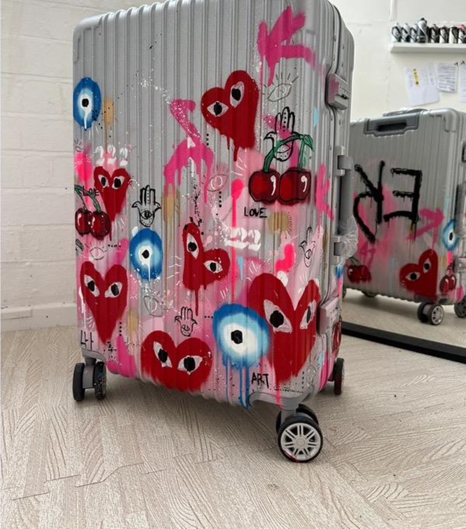 Custom Cabin Suitcase , Suitcase Included , Unique Customised Cabin ...