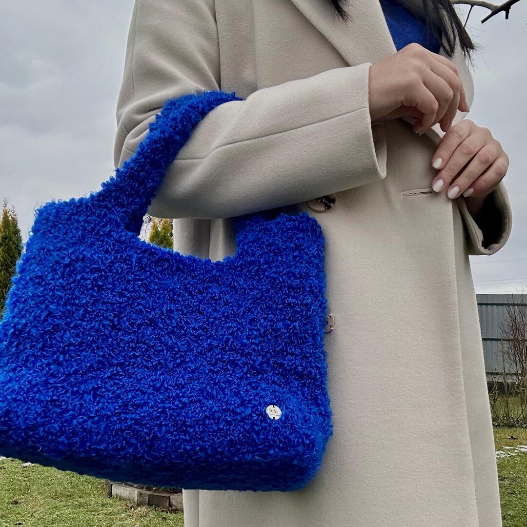 Soft Bouclé Yarn Crochet Bag: Puffy Handmade Handbag - Etsy