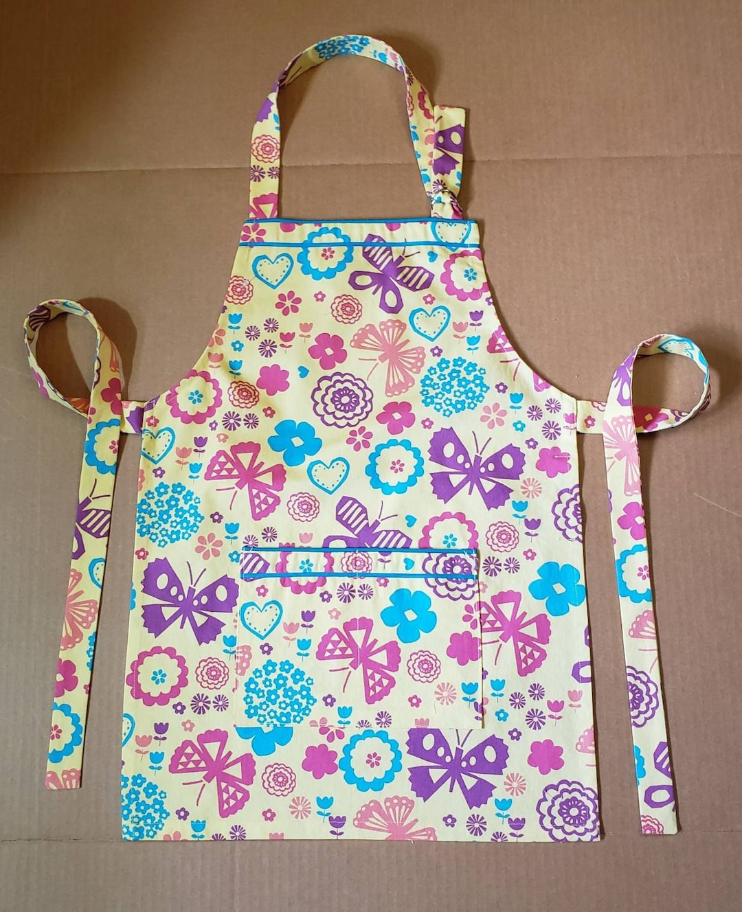 Butterfly and Flower Girl Apron With Pockets, Baking Cooking, Artist ...