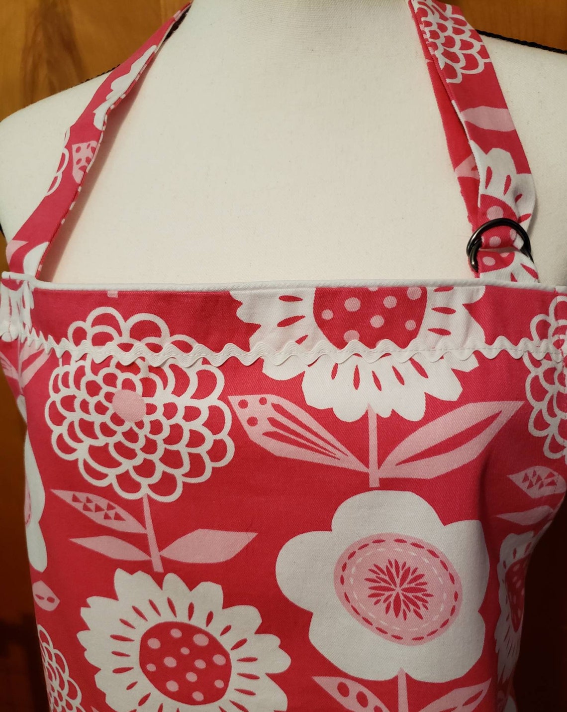 Pink Floral Apron With Pockets: Retro Kitchen Style - Etsy