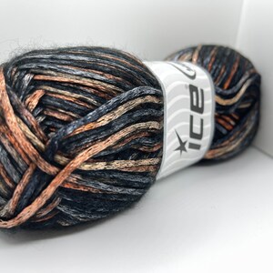 Glam Universe #64596 Copper, Brown, Black Shiny Fuzzy Wool Nylon Blend ...