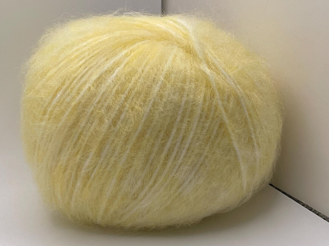 Light Yellow White Fuzzy Sport Wt Yarn #77376 Ice Yarns Sale Winter ...