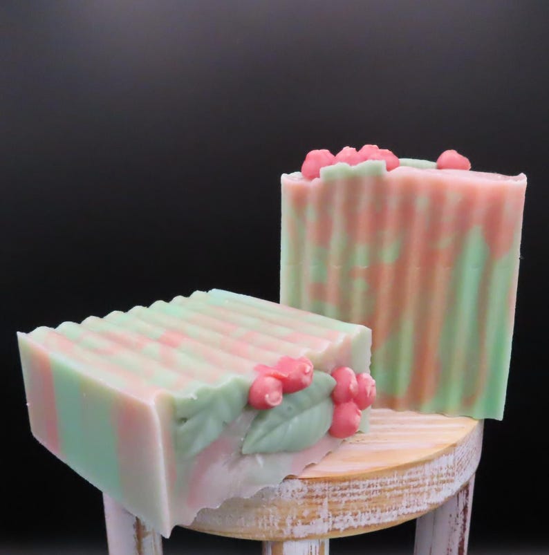 Holly Balsam Soap Bar - Handmade Pine & Clove Scent - Etsy