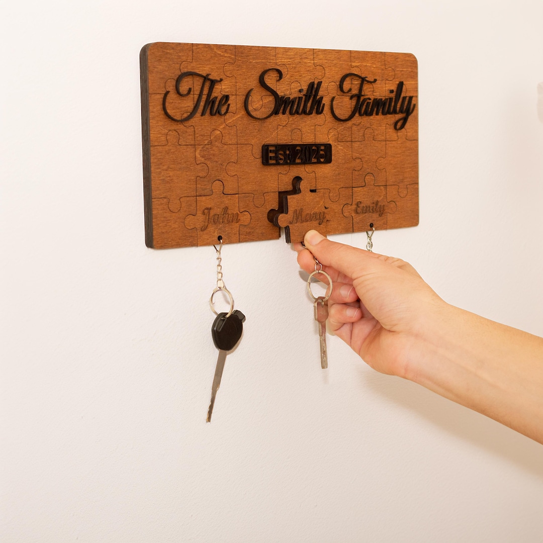 Personalized Family Key Holder With Names – Custom Wooden Wall Hook ...