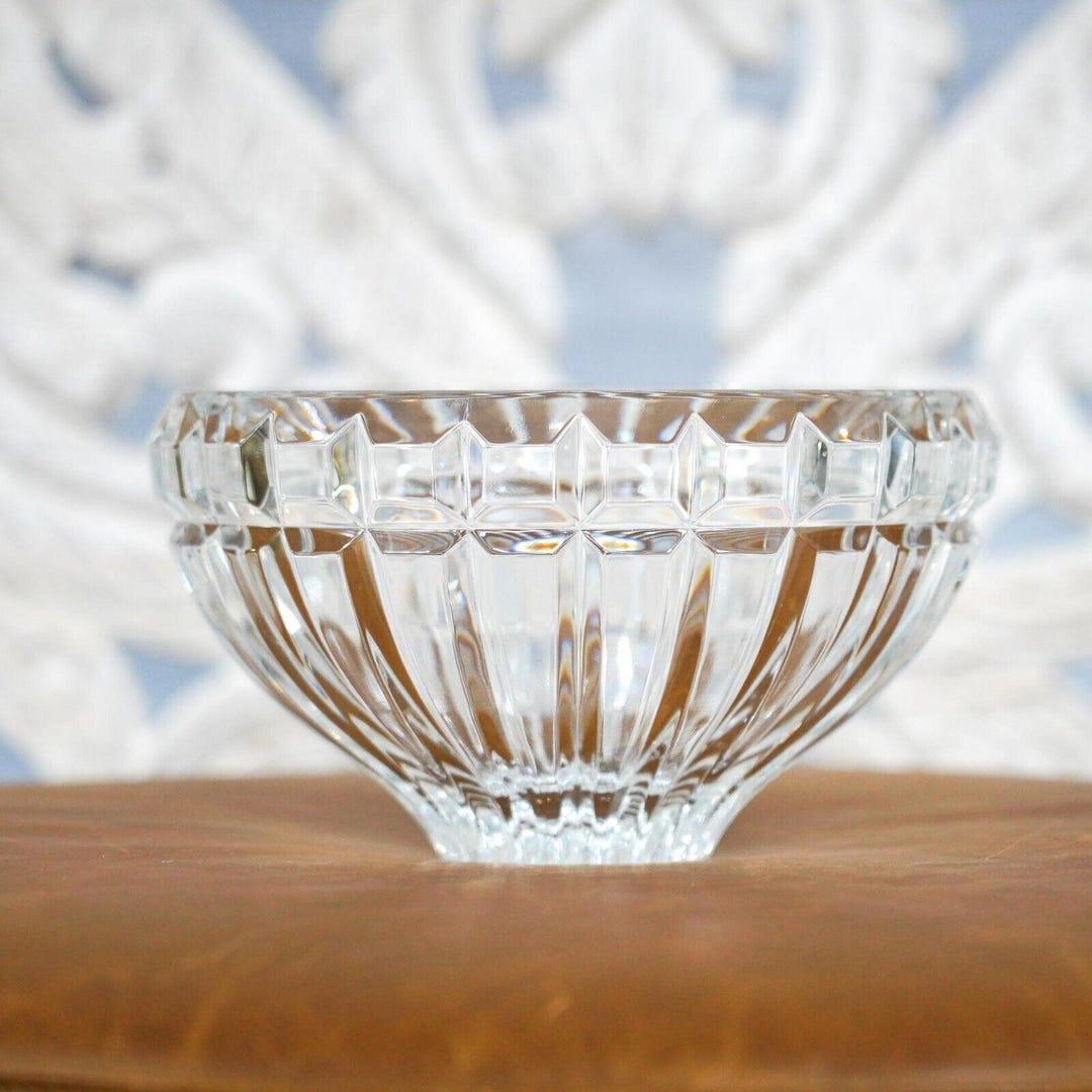 Elegant Mid-sized Crystal Fruit Bowl, Beveled Design, 8 Rim Diameter - Etsy