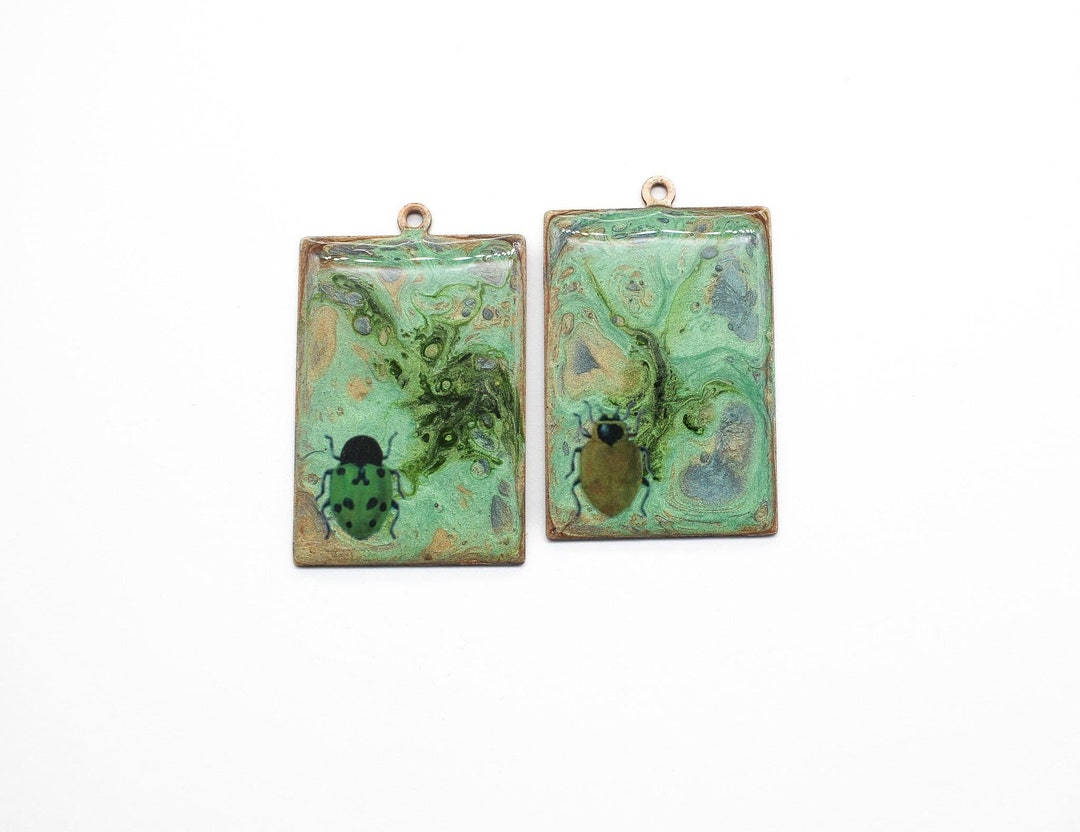 Insect Bug Fluid Art Pendant Encased in Resin 28x42mm ~ Choose Style - Etsy