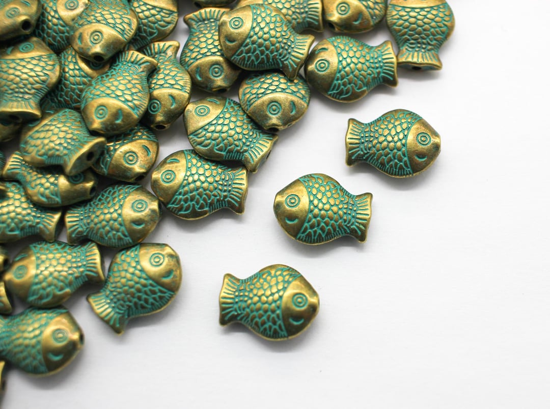 8 Patina Verdigris Antique Brass Green Bronze Fish Double Sided Beads ...