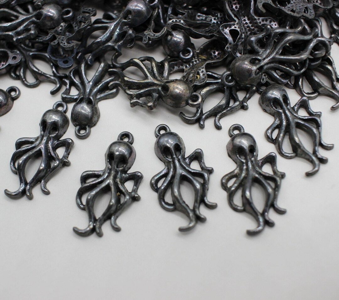 10 Oxidized Silver Octopus Charms - Etsy