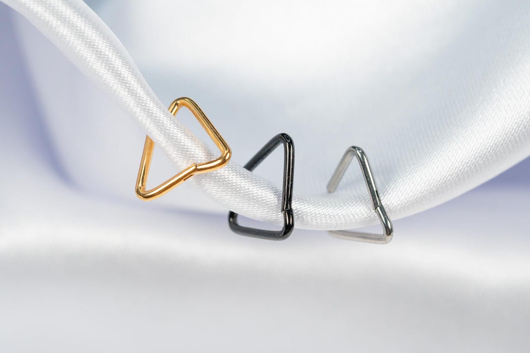 16G Triangle Septum Ring, Titanium Clicker Hoop, Nose Ring, Daith Hoop ...