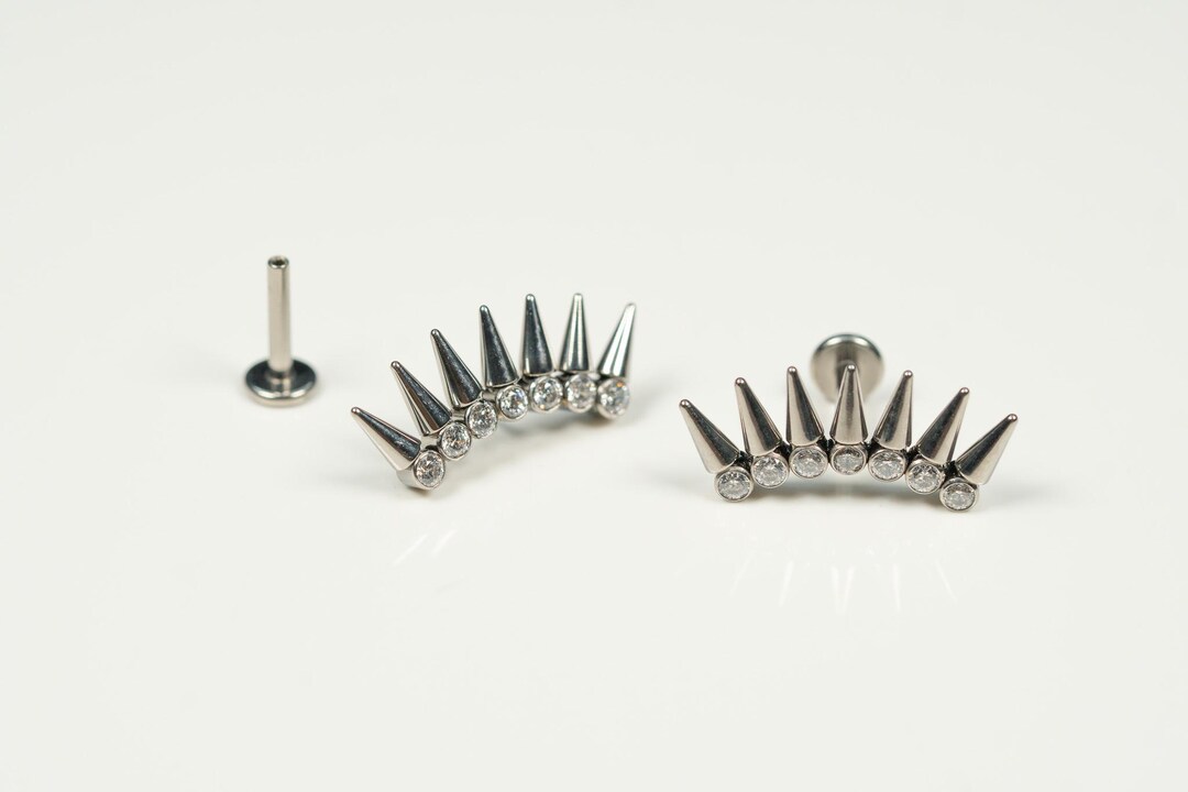 20G, 18G, 16G Silver Spikes Curved Bar Fan, Threadless Flat Back Stud ...