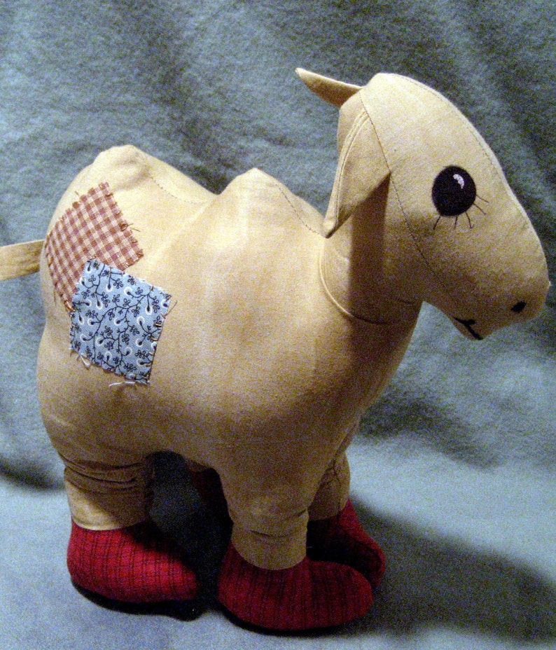Raggedy Ann’s Camel With Wrinkled Knees Artist PDF Pattern - Etsy