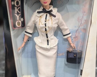 1999 Spring in Tokyo City Barbie - Etsy