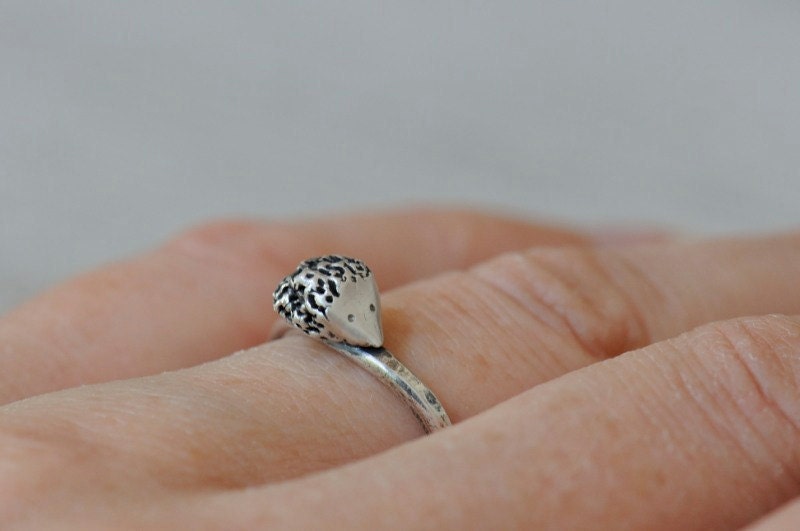Hedgehog Ring With a Hammered Curved Band Proceeds to | Etsy