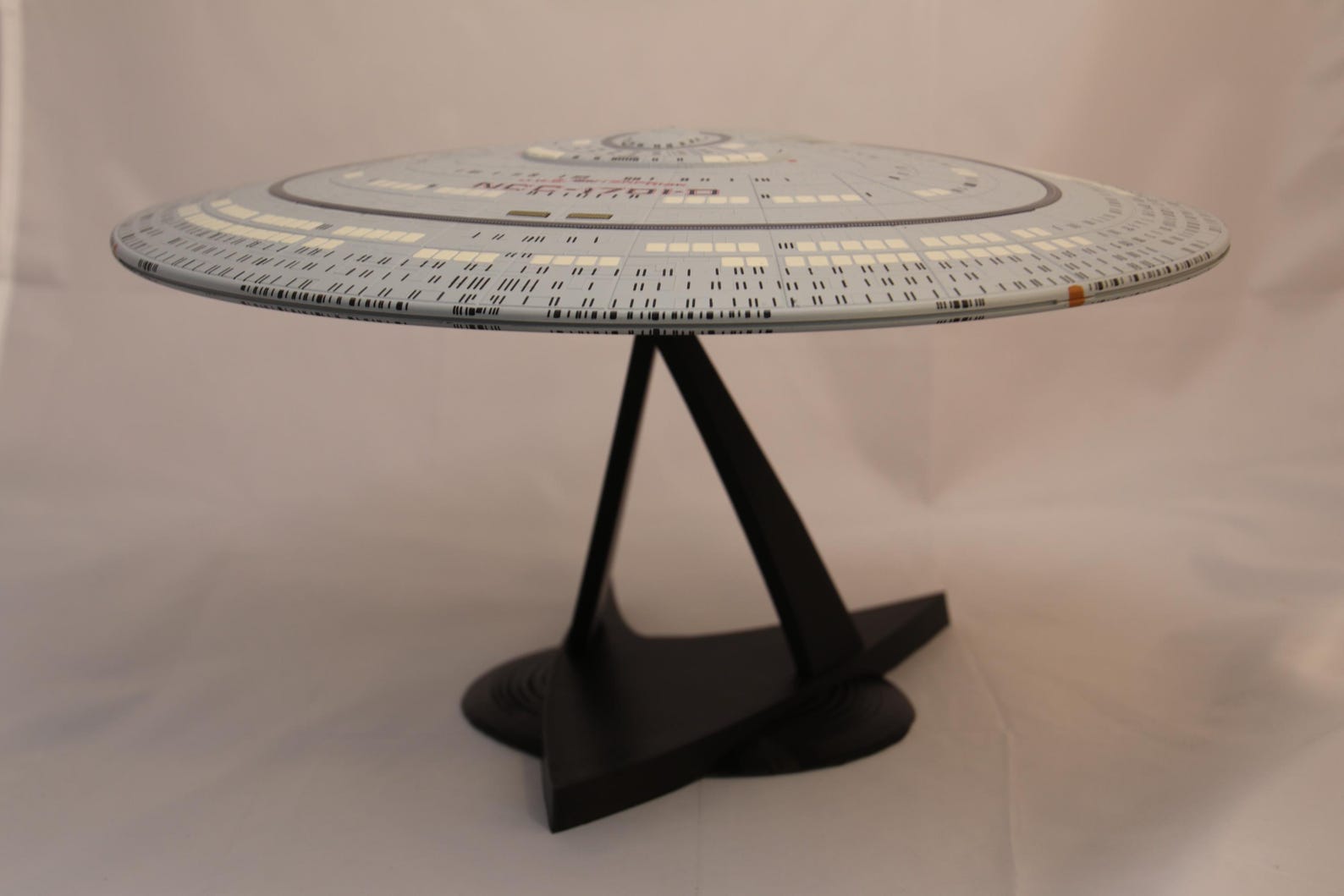 Star Trek Diamond Select USS Enterprise-d Repacement Dual Display Stand ...
