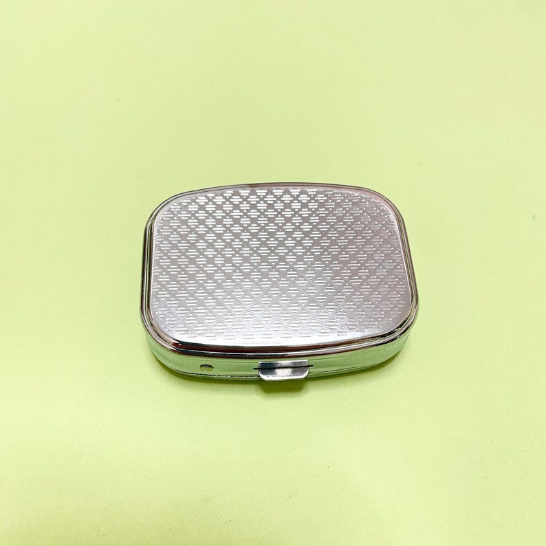 William Morris Flower Floral Vintage Small Pretty Pill Case, Metal ...