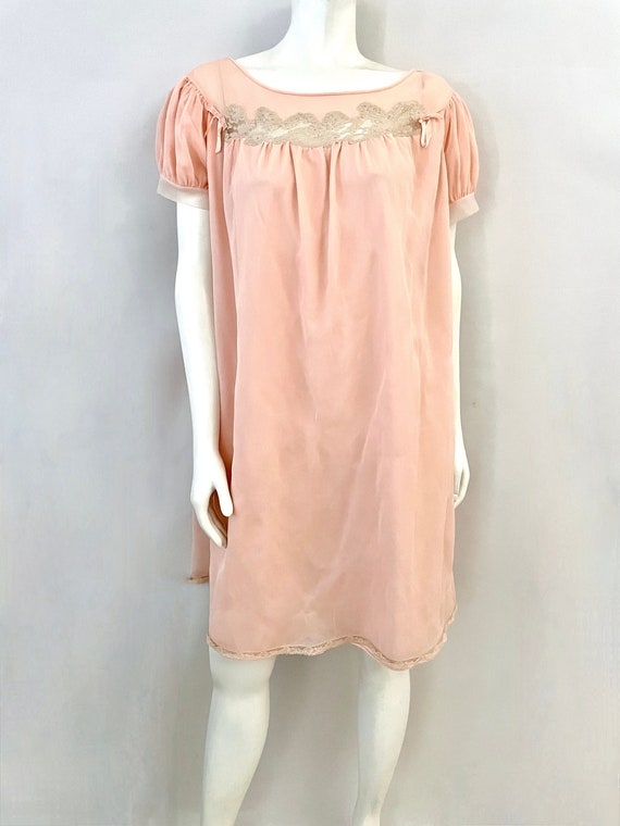 Vintage 60's Aristocraft Peach Nightgown Nighty (L) - Gem
