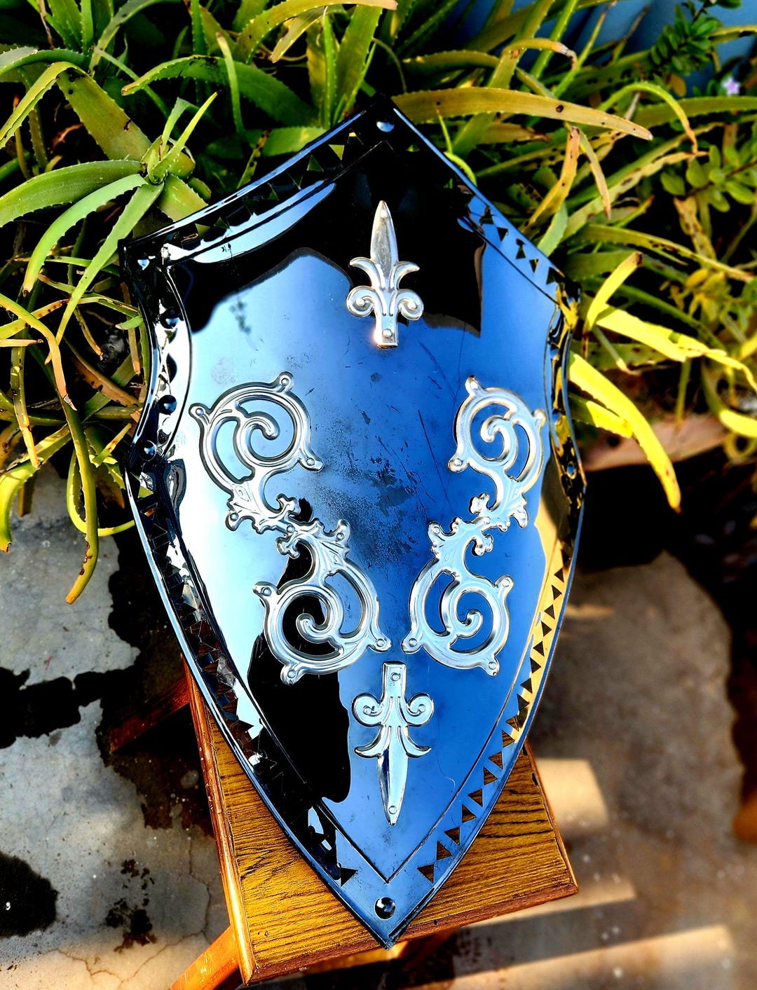 Knight Viking Shield - Medieval Cosplay Shield - LARP Shield - Best ...
