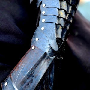 Medieval Nazgul Black Etched Steel Gauntlets: Hand Armor Gloves - Etsy